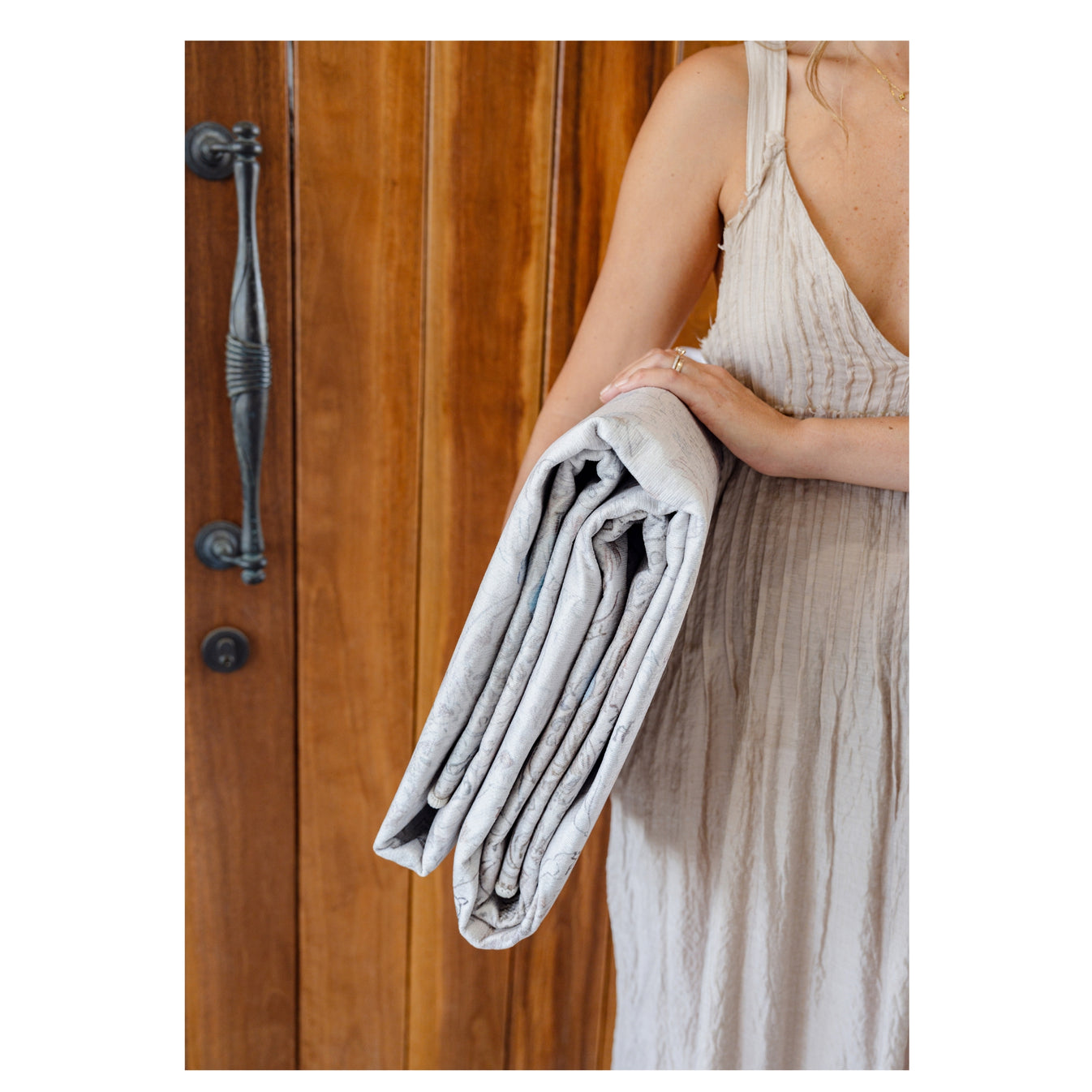 Azure - Taupe & Cornflower Vintage Distressed | Washable Rug – zenhalia